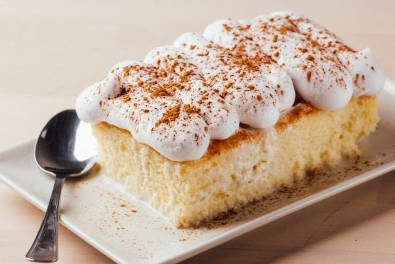 What s The Difference Between Cake And Pastry Baking Kneads LLC