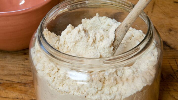 How to Tell If Flour Has Gone Bad (And How to Make It Last Longer ...