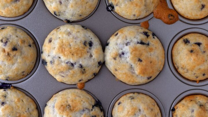 9 Simple Methods to Get Muffins out of a Stuck Pan - Baking Kneads, LLC