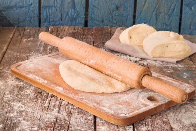 9 Unique Rolling Pin Substitutes - Baking Kneads, LLC