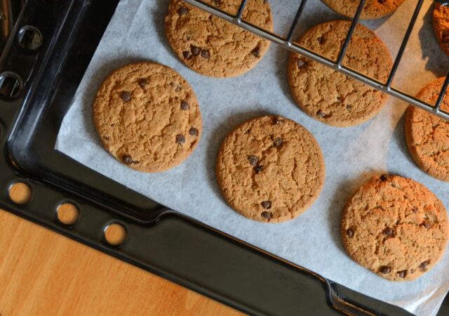 How to Fix Flat Cookies (And What to Do with Them If It's Too Late ...