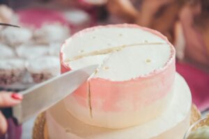 Does Your Cake Fall Apart When Cutting? (This Is Why) - Baking Kneads, LLC