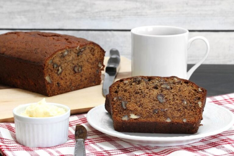 Why Does My Banana Bread Burn on the Outside? (4 Likely Reasons ...