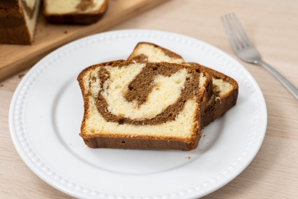 The Differences Between Bundt Cakes and Regular Cakes - Baking Kneads, LLC